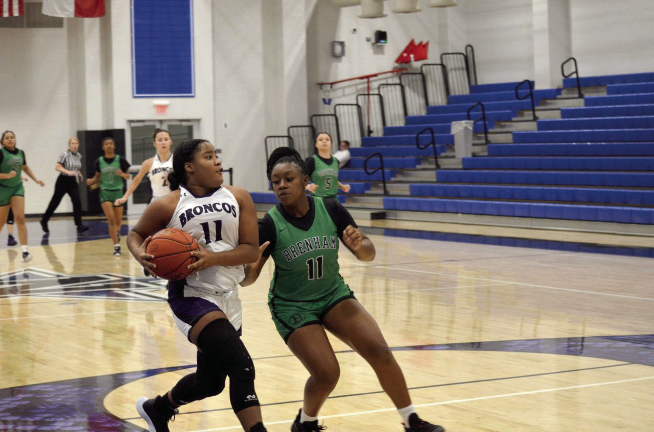 Robinson named 1st team for Lady Broncos basketball | Liberty Vindicator
