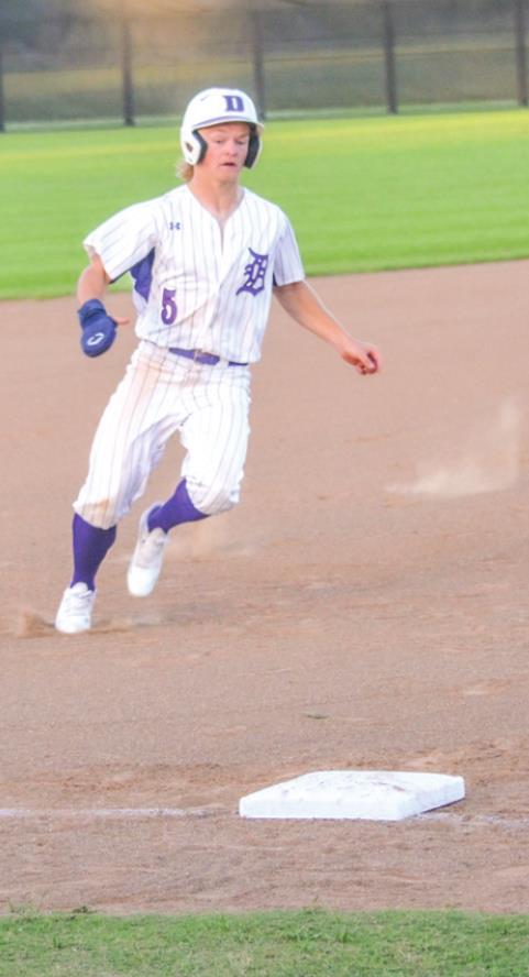 Garner named Defensive Player of the Year | Liberty Vindicator