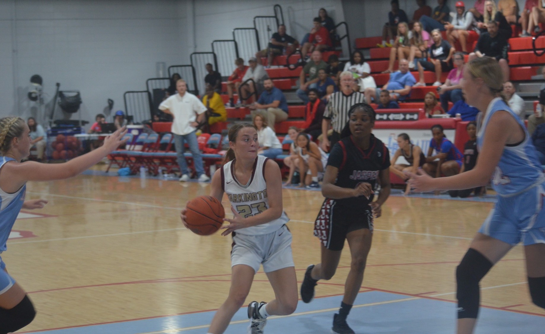 Lowe scores 10 for West in 49-42 victory over the East in SETCA All ...