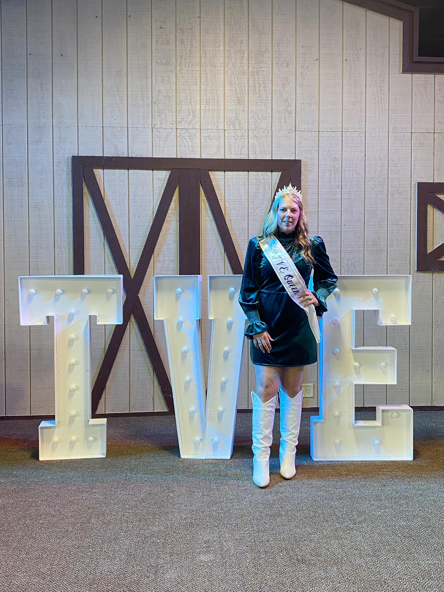 TVE pageant candidates shine | Liberty Vindicator