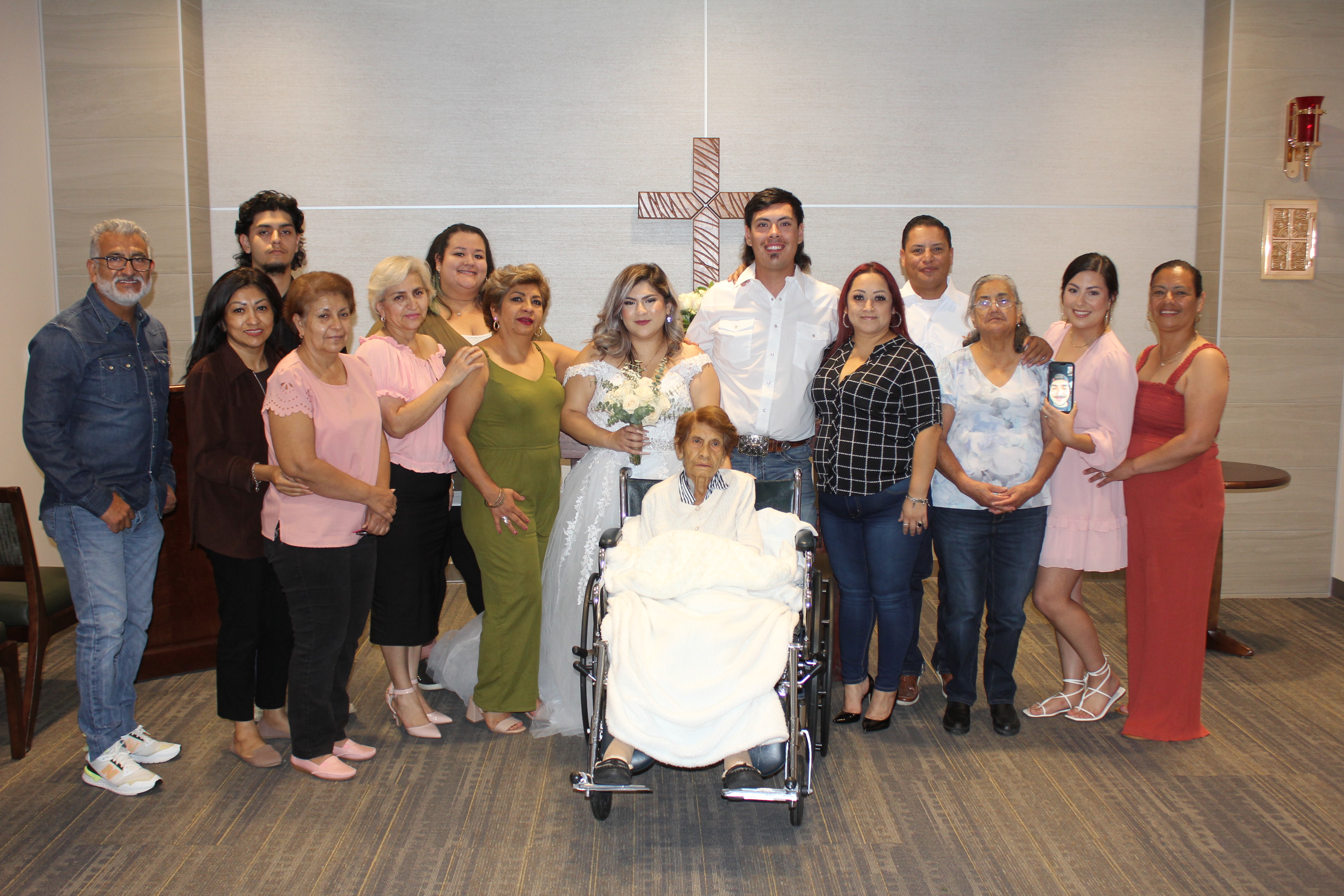 Dayton couple weds at Baytown Hospital | Liberty Vindicator